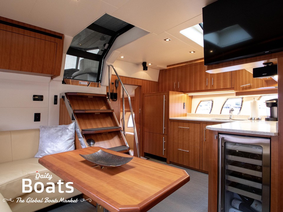 2009 Regal 52 Sport Coupe 5260 Commodore for sale. View price, photos ...