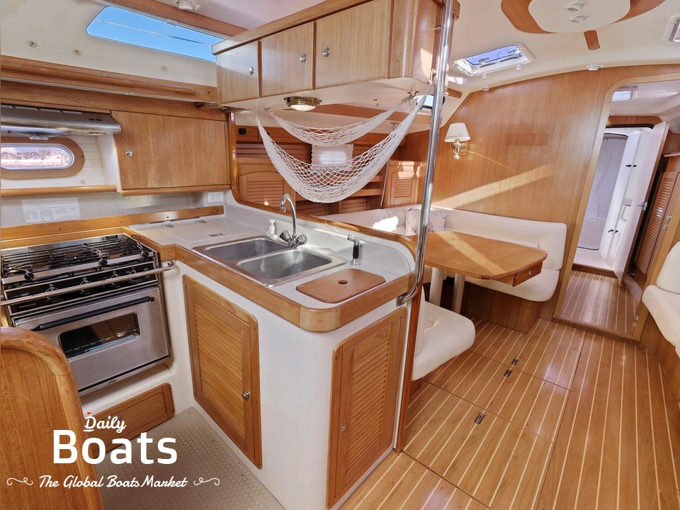 2006 Catalina 470 for sale. View price, photos and Buy 2006 Catalina ...