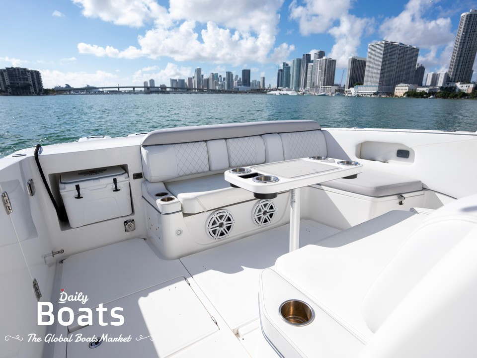 2014 Cigarette 42 Huntress for sale. View price, photos and Buy 2014 ...