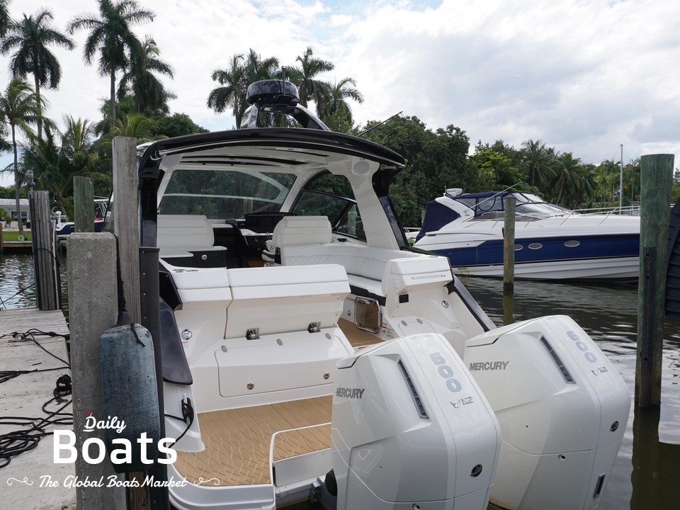 2022 Sea Ray Sundancer 370 Ob for sale. View price, photos and Buy 2022 ...