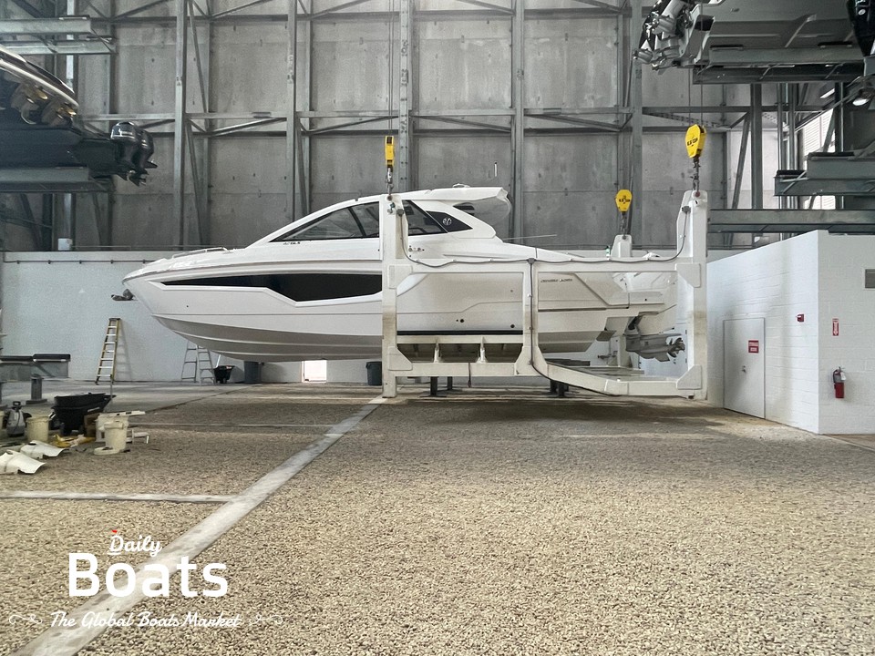 2022 Cruisers Yachts 42 Gls Ob for sale. View price, photos and Buy ...