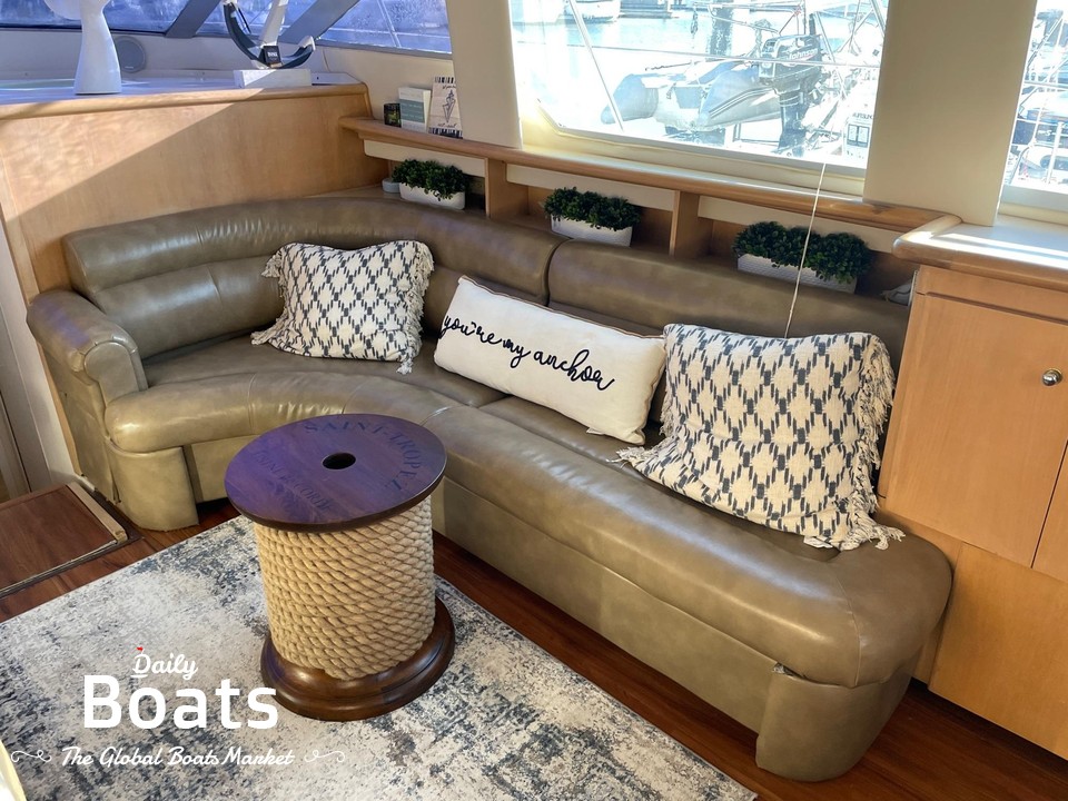 1996 Carver 500 Cockpit Motor Yacht for sale. View price, photos and ...