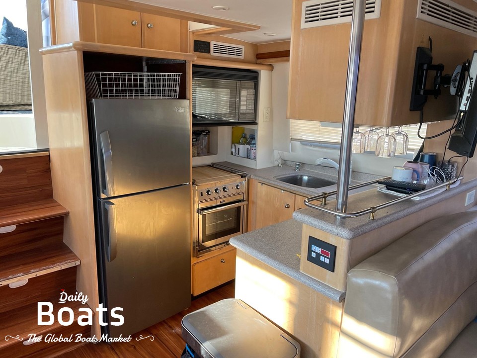 1996 Carver 500 Cockpit Motor Yacht for sale. View price, photos and ...