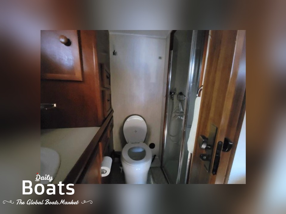 1983 Uniflite Double Cabin for sale. View price, photos and Buy 1983 ...