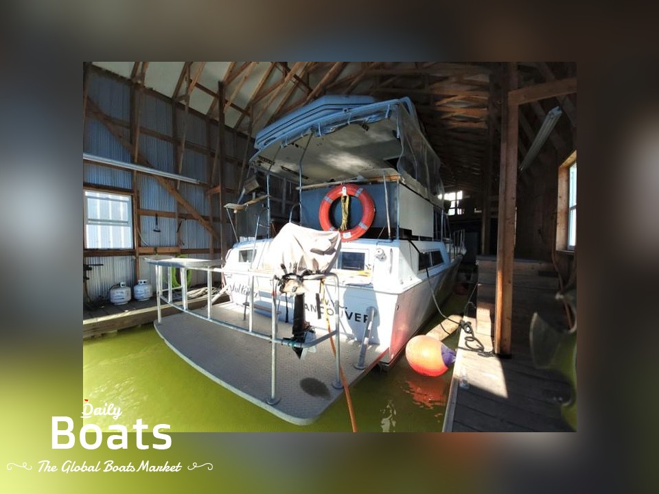 1983 Uniflite Double Cabin for sale. View price, photos and Buy 1983 ...