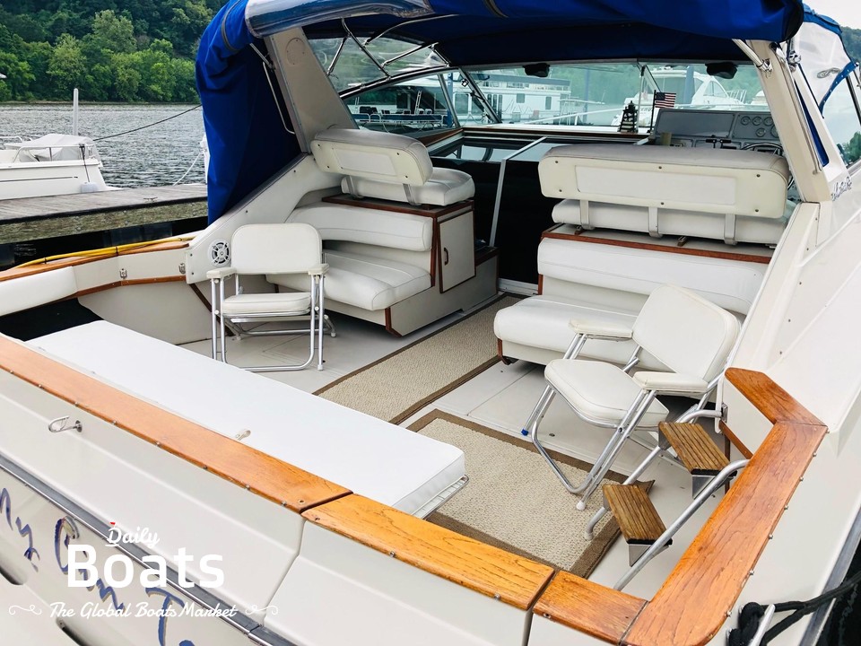 1986 Sea Ray 390 Express Cruiser for sale. View price, photos and Buy ...