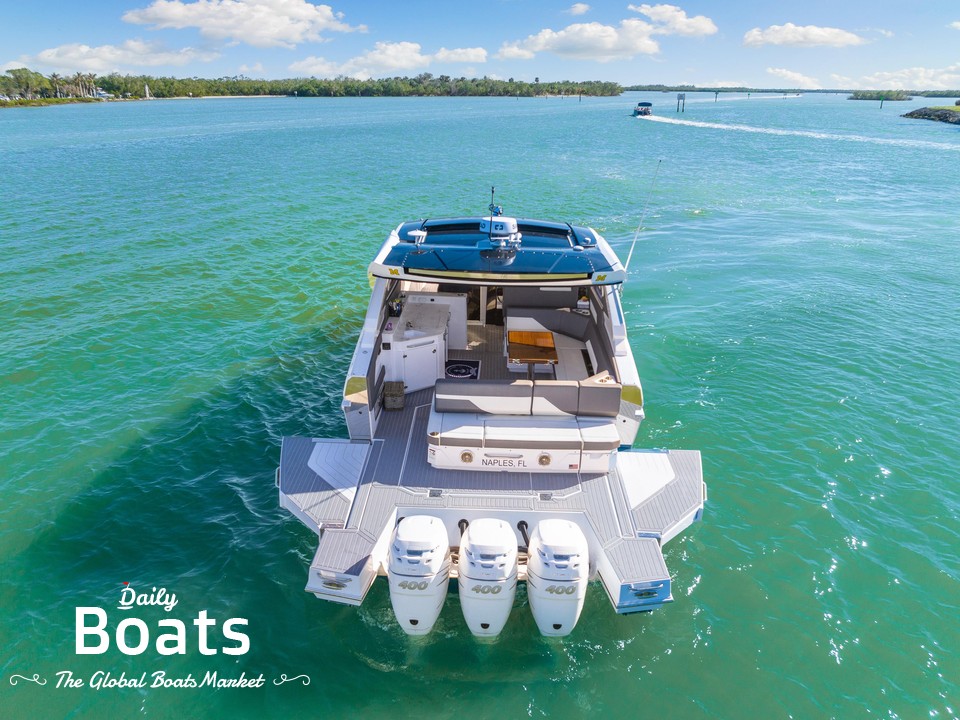 2021 Cruisers Yachts 42 Gls Outboard for sale. View price, photos and ...