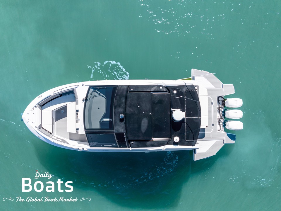 2021 Cruisers Yachts 42 Gls Outboard for sale. View price, photos and ...