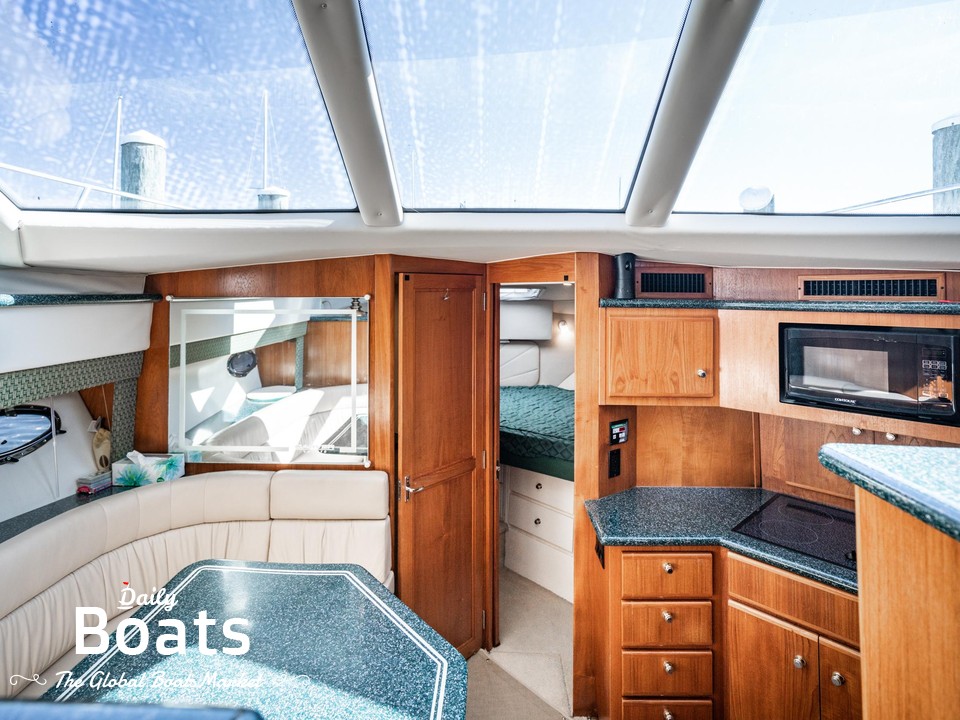 2000 Carver 406 Aft Cabin Motor Yacht for sale. View price, photos and ...