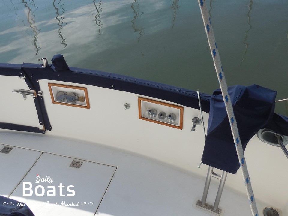 1989 Grand Banks 46 Classic for sale. View price, photos and Buy 1989 ...