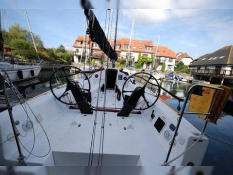 2009 Santa Cruz 37 for sale. View price, photos and Buy 2009 Santa Cruz ...