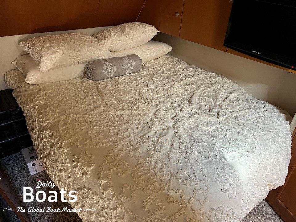 2001 Ocean Yachts 48 Express for sale. View price, photos and Buy 2001 ...