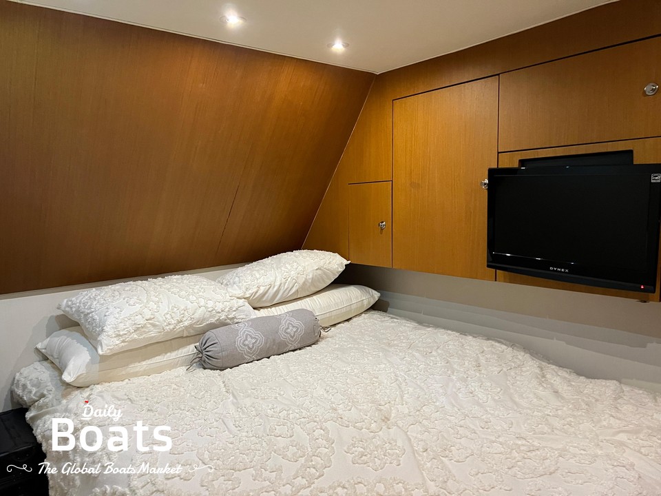 2001 Ocean Yachts 48 Express for sale. View price, photos and Buy 2001 ...