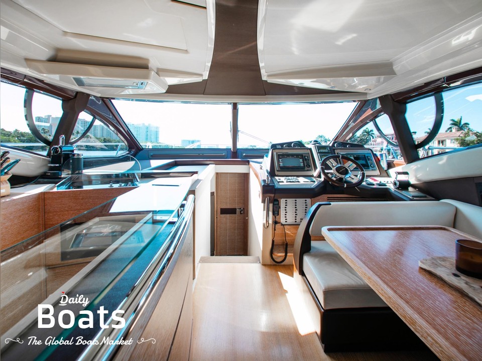 2012 Azimut 53 Fly for sale. View price, photos and Buy 2012 Azimut 53 ...