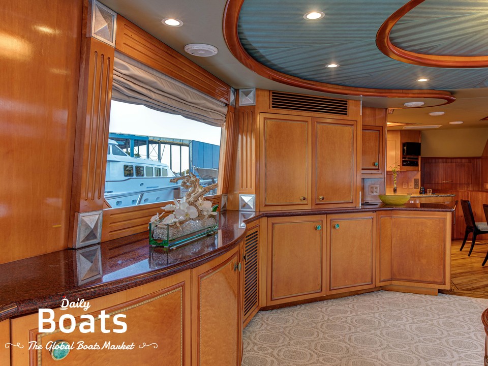 2000 Hatteras 90 Enclosed Sports Fish for sale. View price, photos and ...