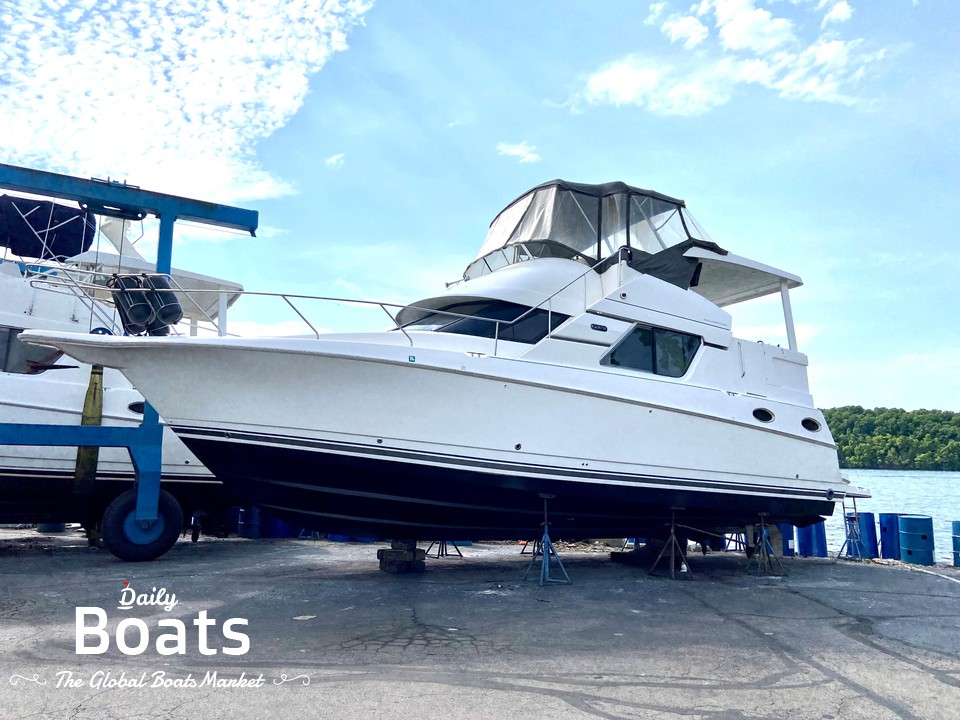 1998 Silverton 372 Motor Yacht for sale. View price, photos and Buy ...