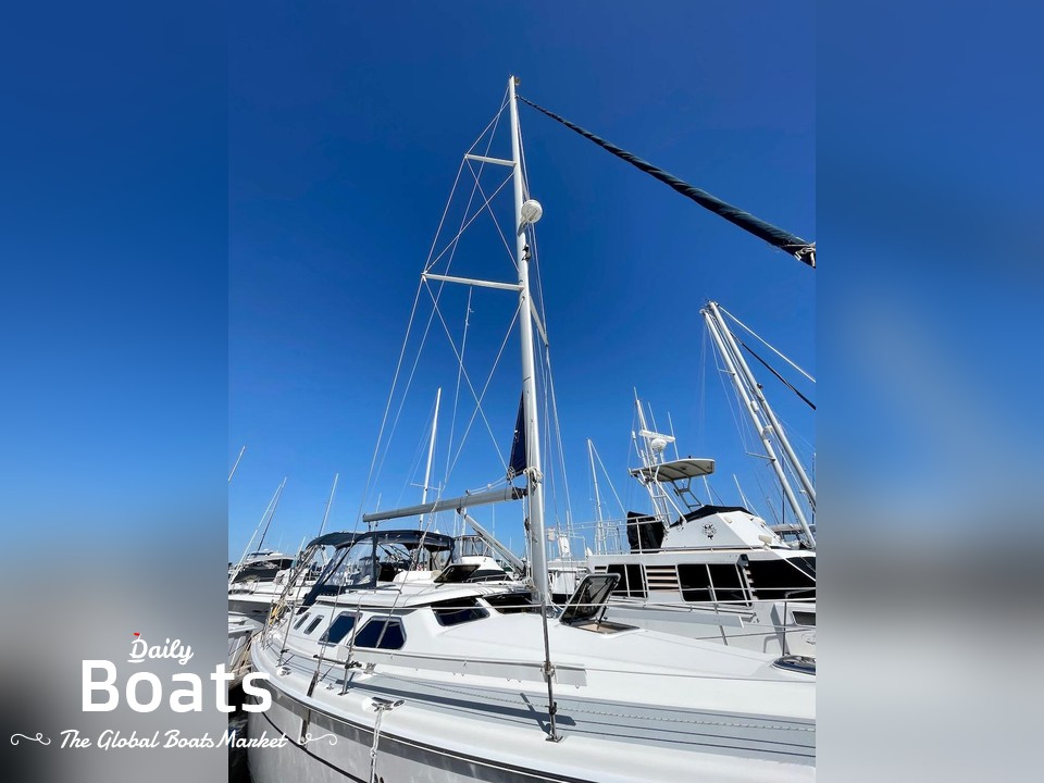 2005 Hunter 41 Deck Salon for sale. View price, photos and Buy 2005 ...