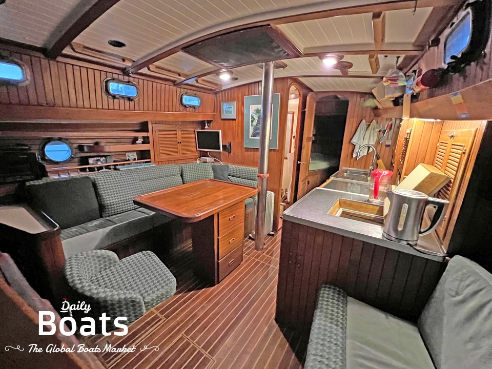 1981 Young Sun 43 for sale. View price, photos and Buy 1981 Young Sun ...