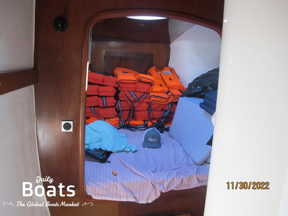 2002 Fountaine Pajot Belize 43 for sale. View price, photos and Buy ...