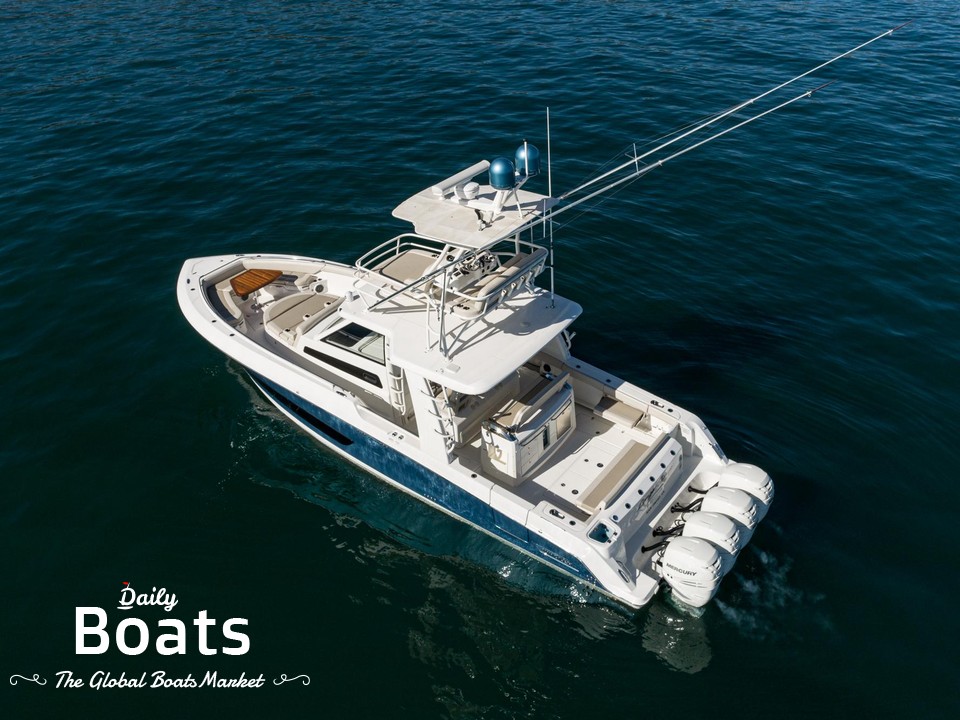 2017 Boston Whaler 420 Outrage for sale. View price, photos and Buy ...