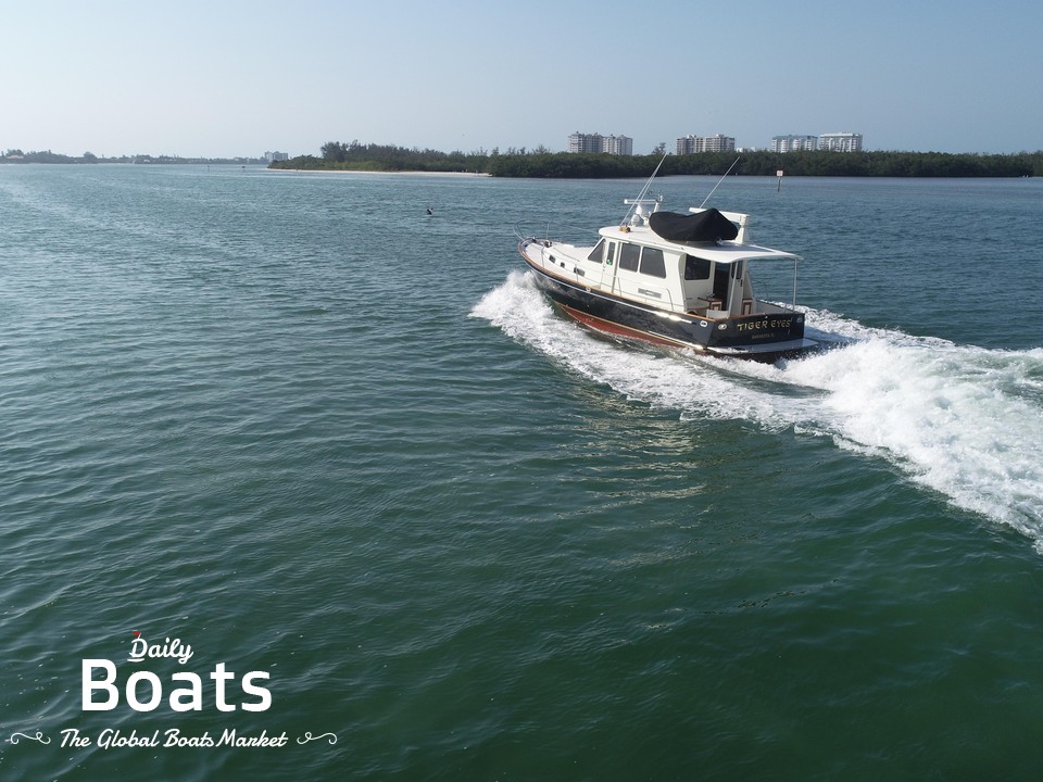 2006 Legacy Yachts 42 Sedan for sale. View price, photos and Buy 2006 ...