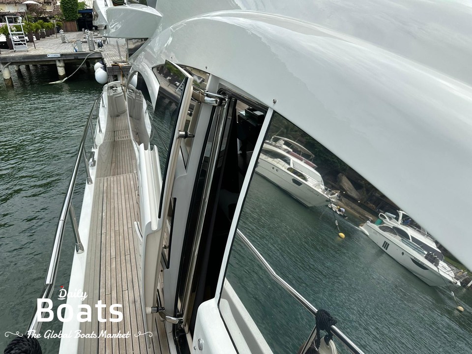 2012 Azimut 72S for sale. View price, photos and Buy 2012 Azimut 72S ...