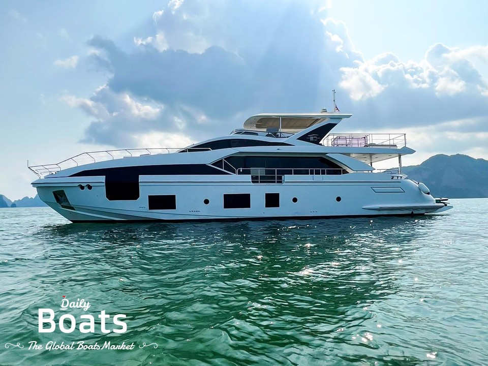 2018 Azimut Grande 27M for sale. View price, photos and Buy 2018 Azimut ...