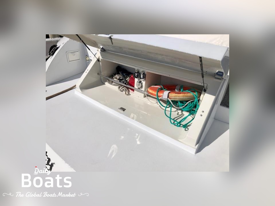 1996 Trojan 440 Express Yacht for sale. View price, photos and Buy 1996 ...