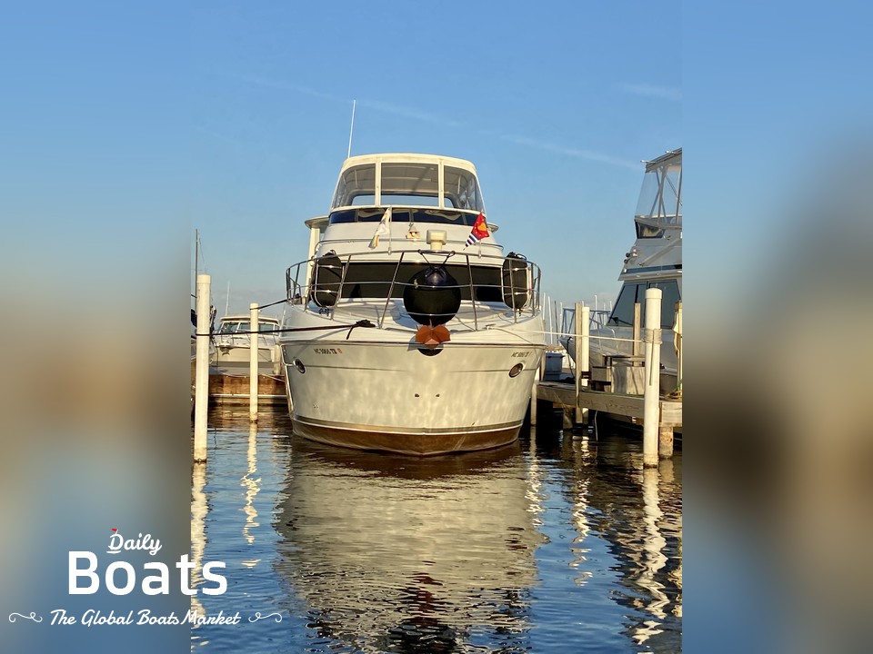 2004 Carver 444 Cockpit Motor Yacht for sale. View price, photos and ...