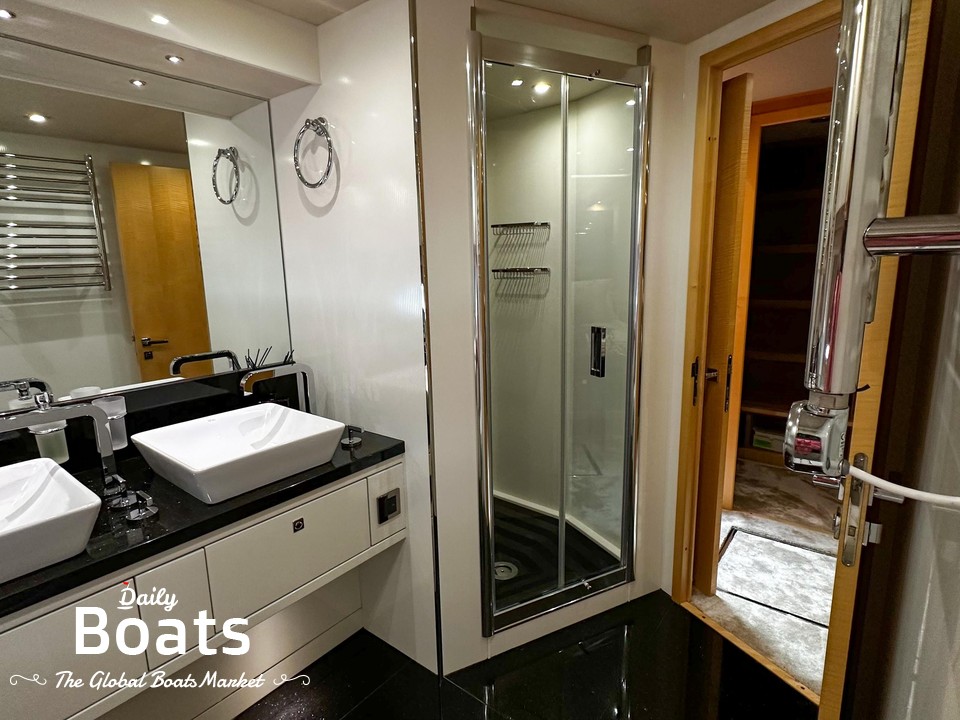 2012 Sunseeker 88 Yacht for sale. View price, photos and Buy 2012 ...