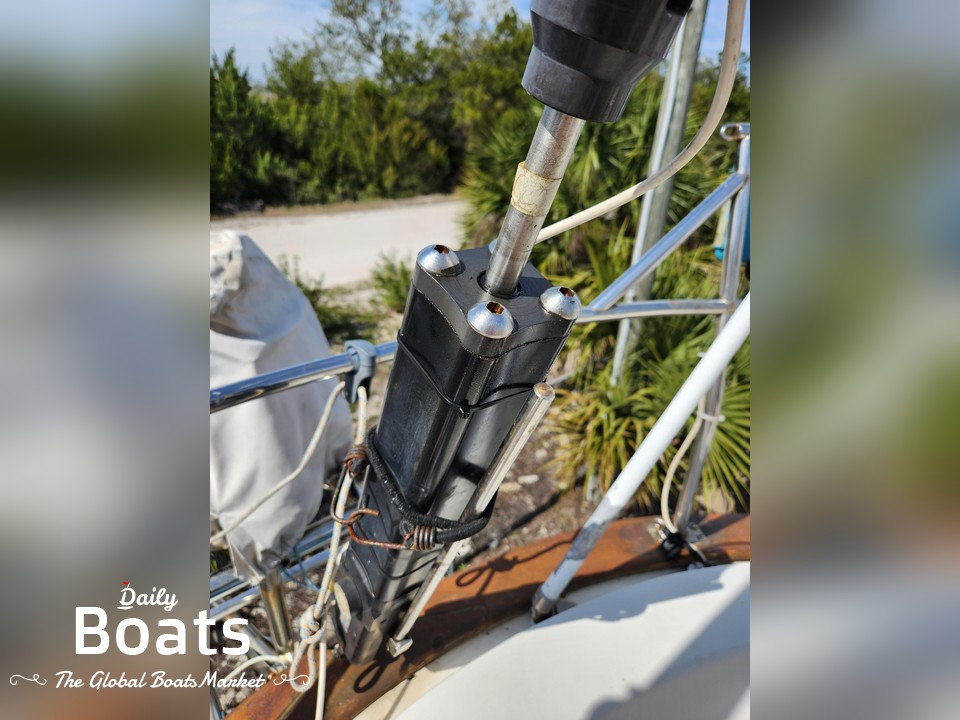 1981 Valiant 47 for sale. View price, photos and Buy 1981 Valiant 47 ...