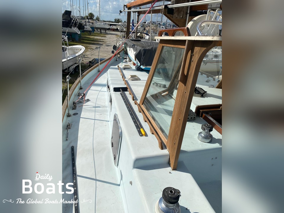 1991 Bruce Roberts 40 Spray for sale. View price, photos and Buy 1991 ...