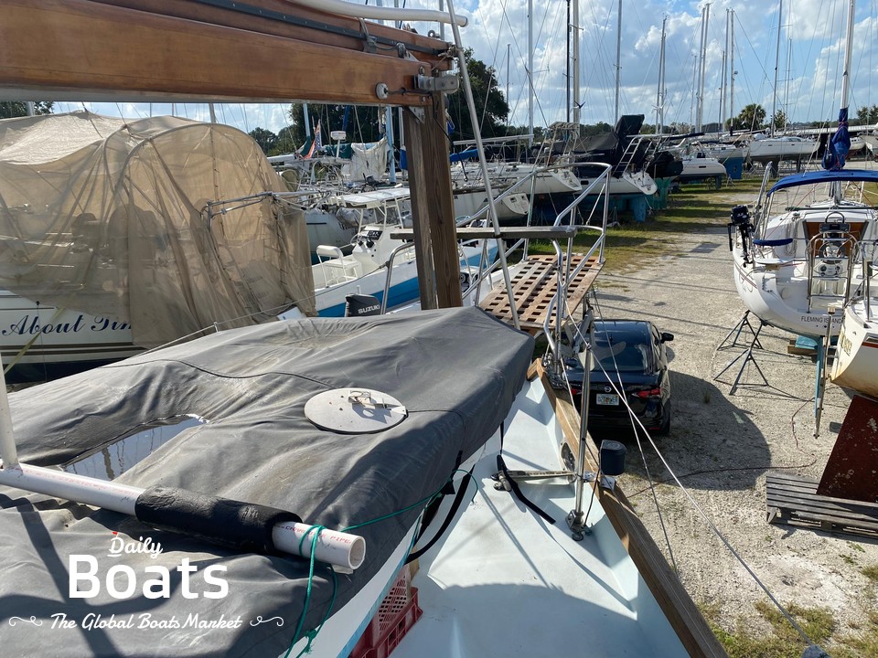 1991 Bruce Roberts 40 Spray for sale. View price, photos and Buy 1991 ...