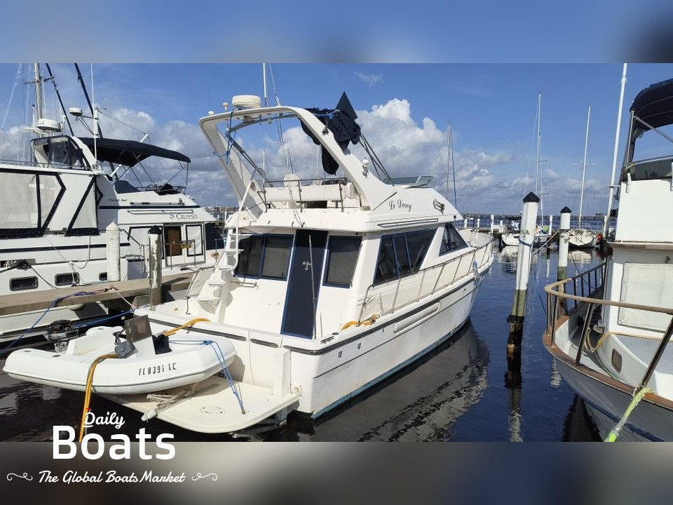 1999 Bayliner 3988 Command Bridge Motoryacht for sale. View price ...