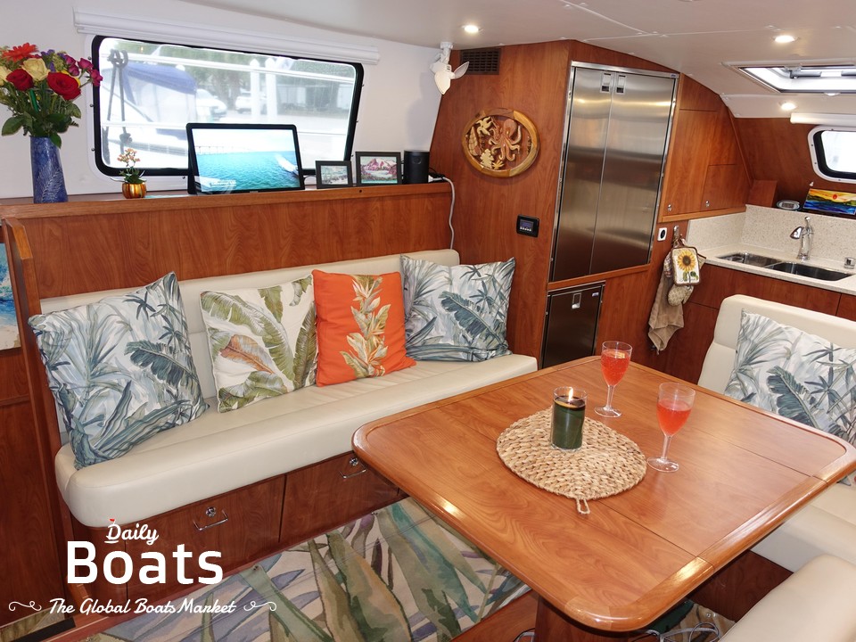 2018 Endeavour Catamaran 440 Hybrid for sale. View price, photos and ...