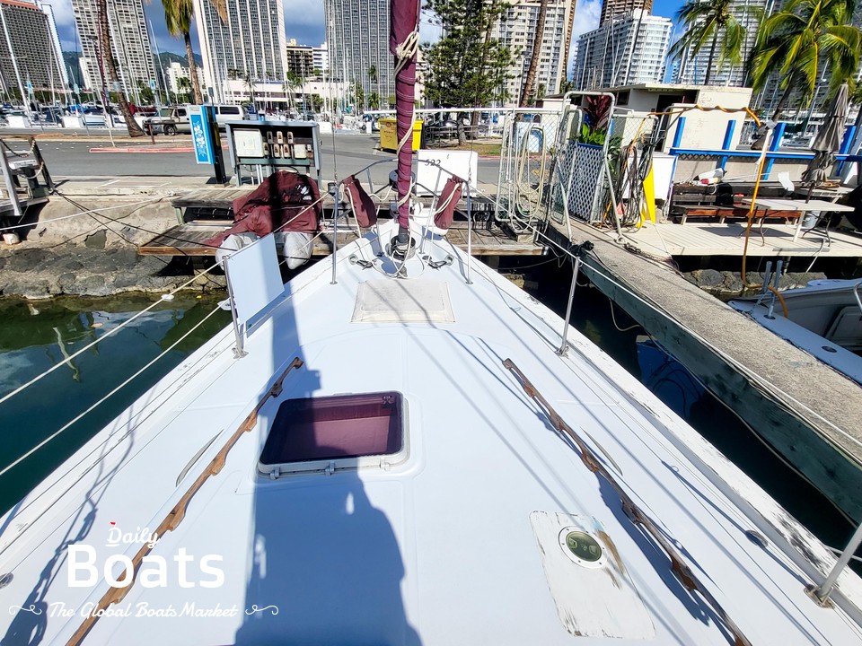 1982 Valiant 47 for sale. View price, photos and Buy 1982 Valiant 47 ...