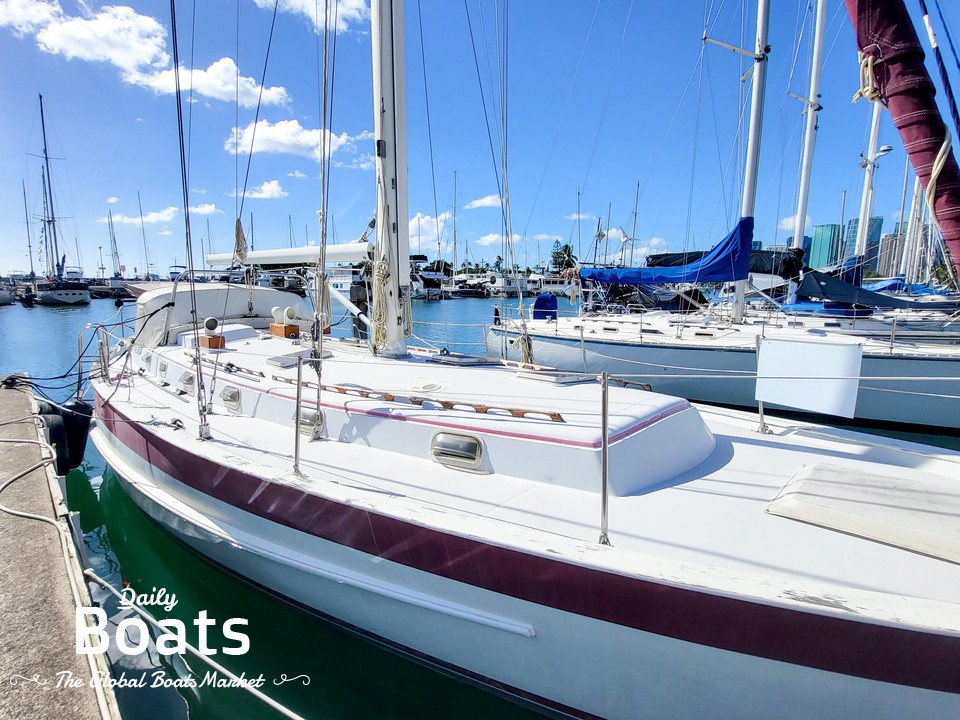 1982 Valiant 47 for sale. View price, photos and Buy 1982 Valiant 47 ...