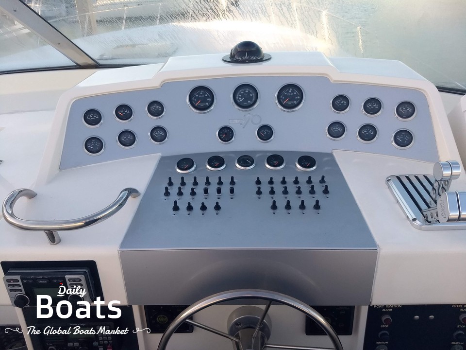 2001 Cary Express 70 for sale. View price, photos and Buy 2001 Cary ...