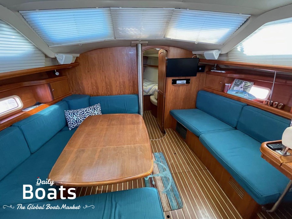 2007 Hunter 44 Deck Salon for sale. View price, photos and Buy 2007 ...