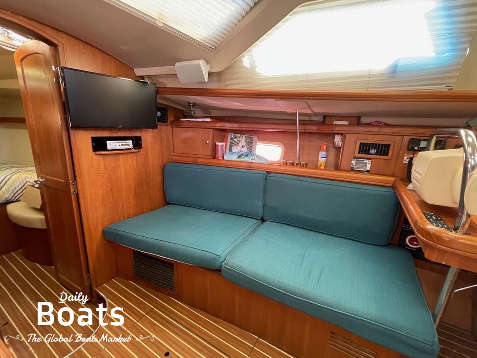 2007 Hunter 44 Deck Salon for sale. View price, photos and Buy 2007 ...