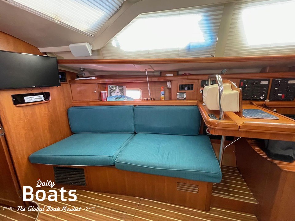 2007 Hunter 44 Deck Salon for sale. View price, photos and Buy 2007 ...