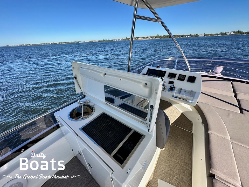 2016 Prestige 550 Flybridge Hardtop for sale. View price, photos and ...