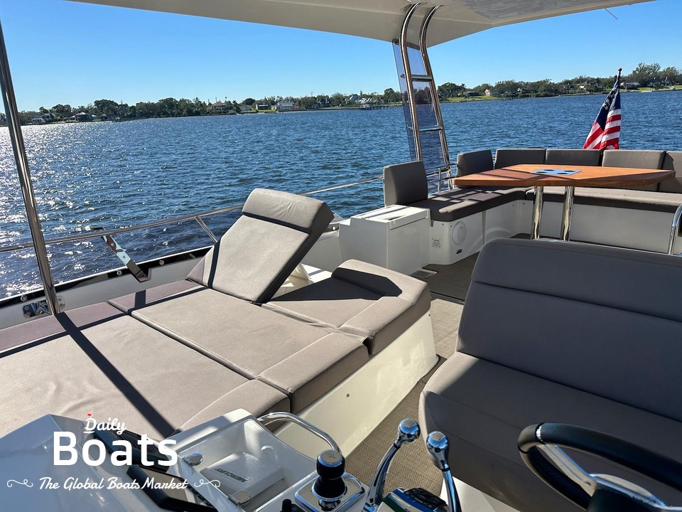 2016 Prestige 550 Flybridge Hardtop for sale. View price, photos and ...