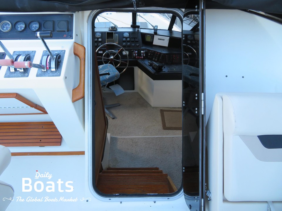1989 Bayliner 4588 Pilothouse for sale. View price, photos and Buy 1989 ...