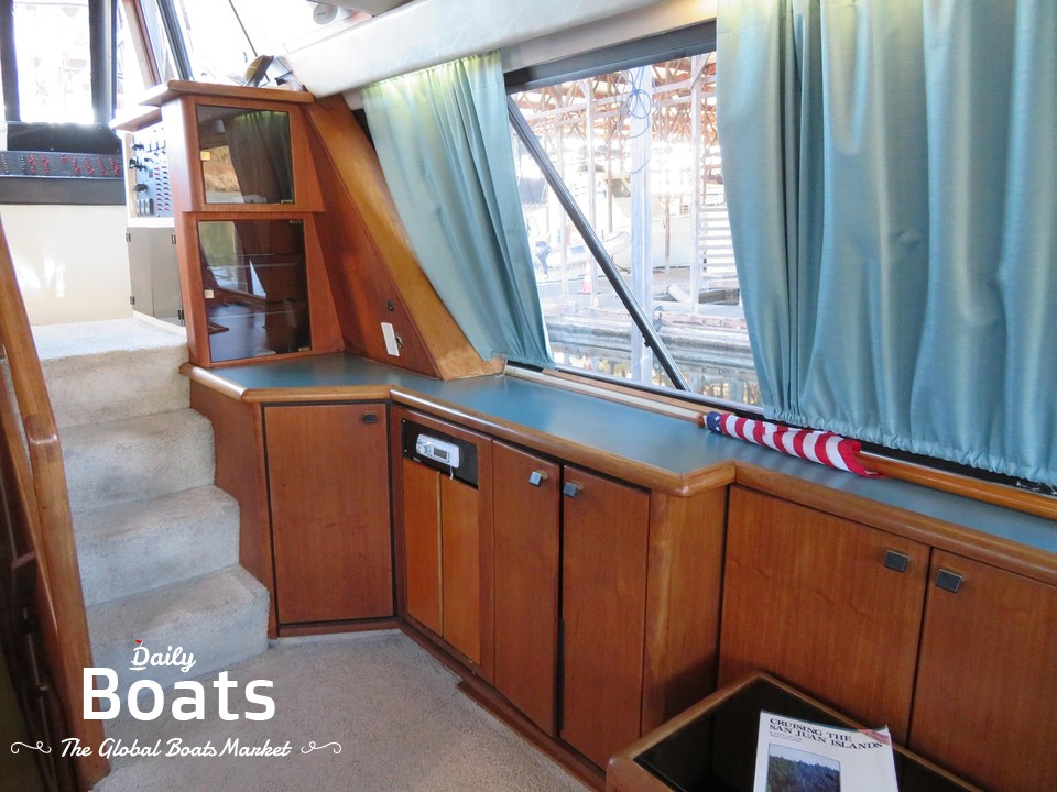 1989 Bayliner 4588 Pilothouse for sale. View price, photos and Buy 1989 ...