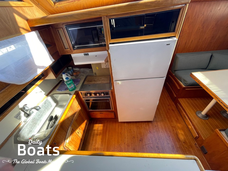 1975 Uniflite Aft Cabin for sale. View price, photos and Buy 1975 ...