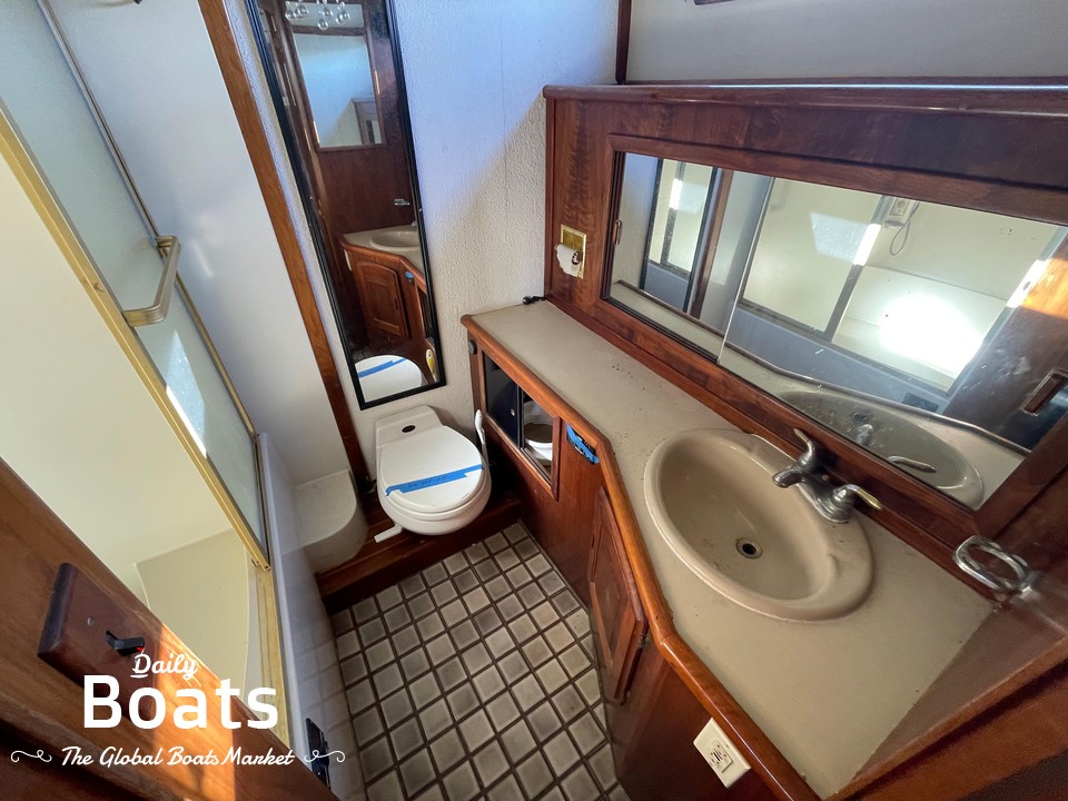 1975 Uniflite Aft Cabin for sale. View price, photos and Buy 1975 ...