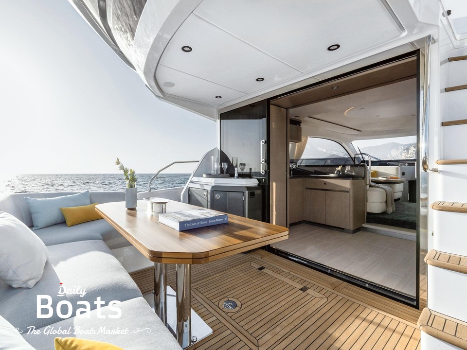 2023 Azimut 53 Flybridge for sale. View price, photos and Buy 2023 ...