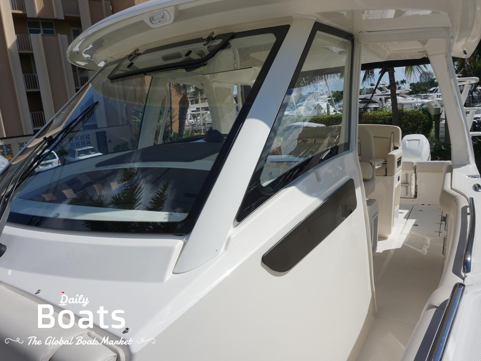 2023 Boston Whaler 350 Realm for sale. View price, photos and Buy 2023 ...