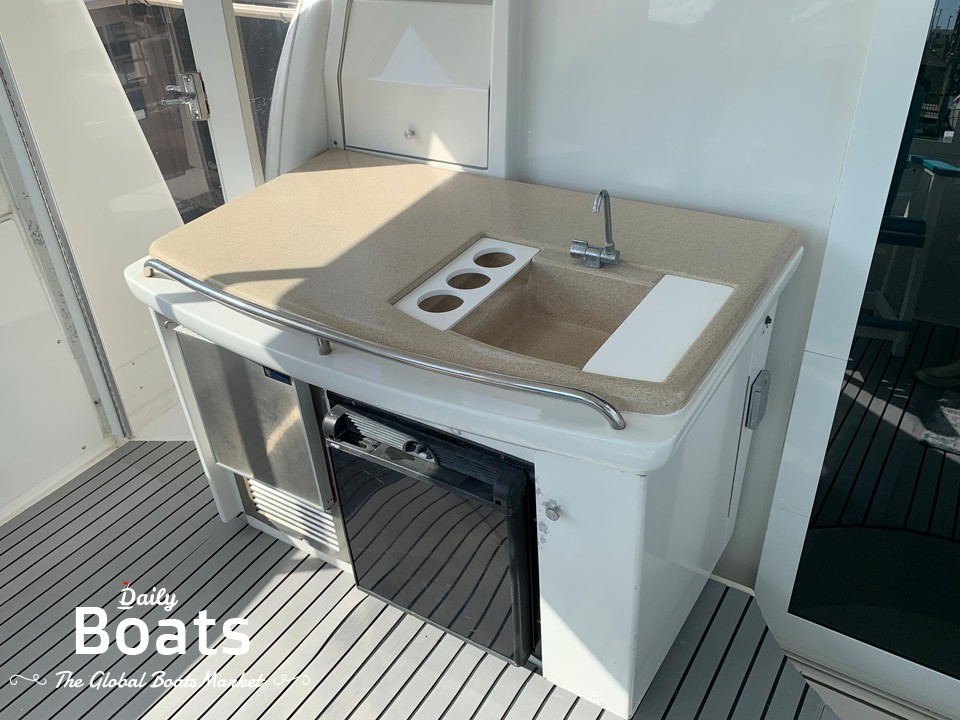 1997 Carver 500 Cockpit Motor Yacht for sale. View price, photos and ...